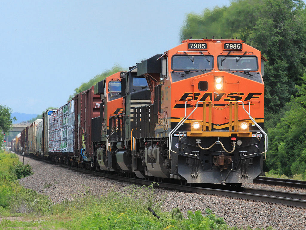 BNSF 7985